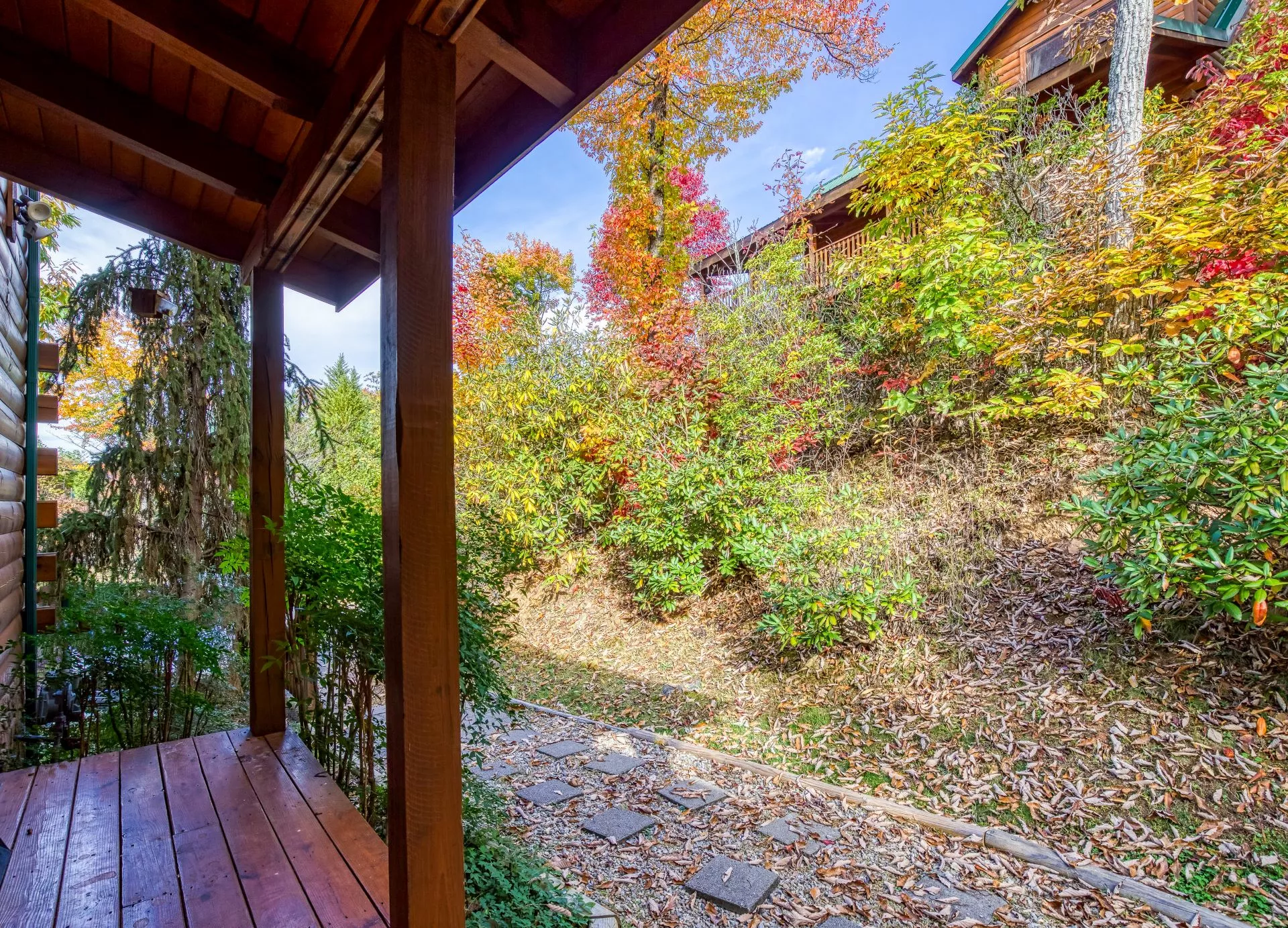 Gatlinburg Cabins - Enchanted View Lodge