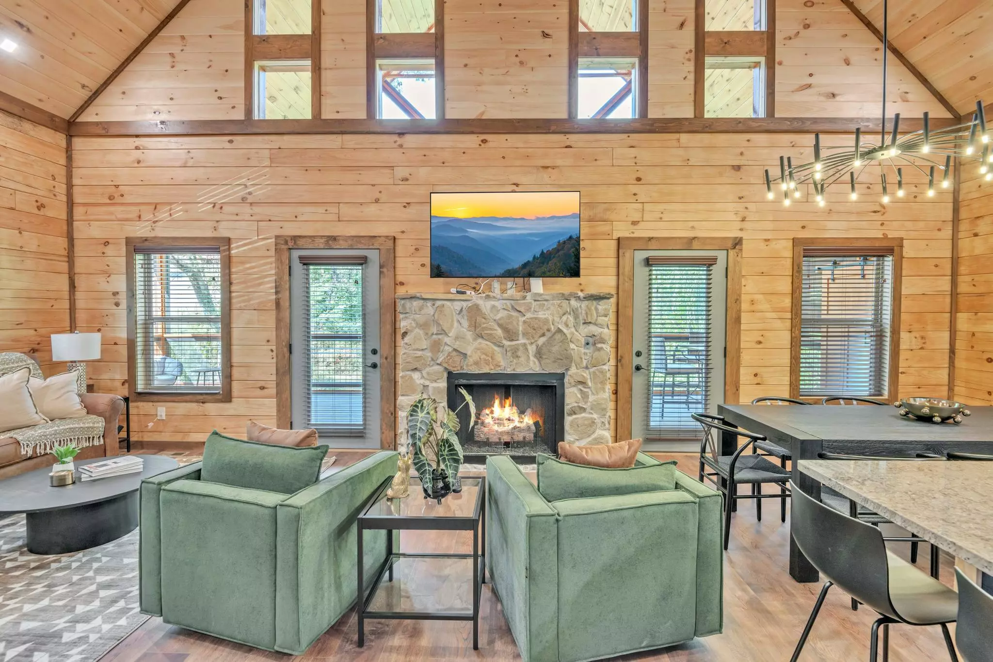 Pigeon Forge Cabins - ERN803 - Beary Blue Oasis