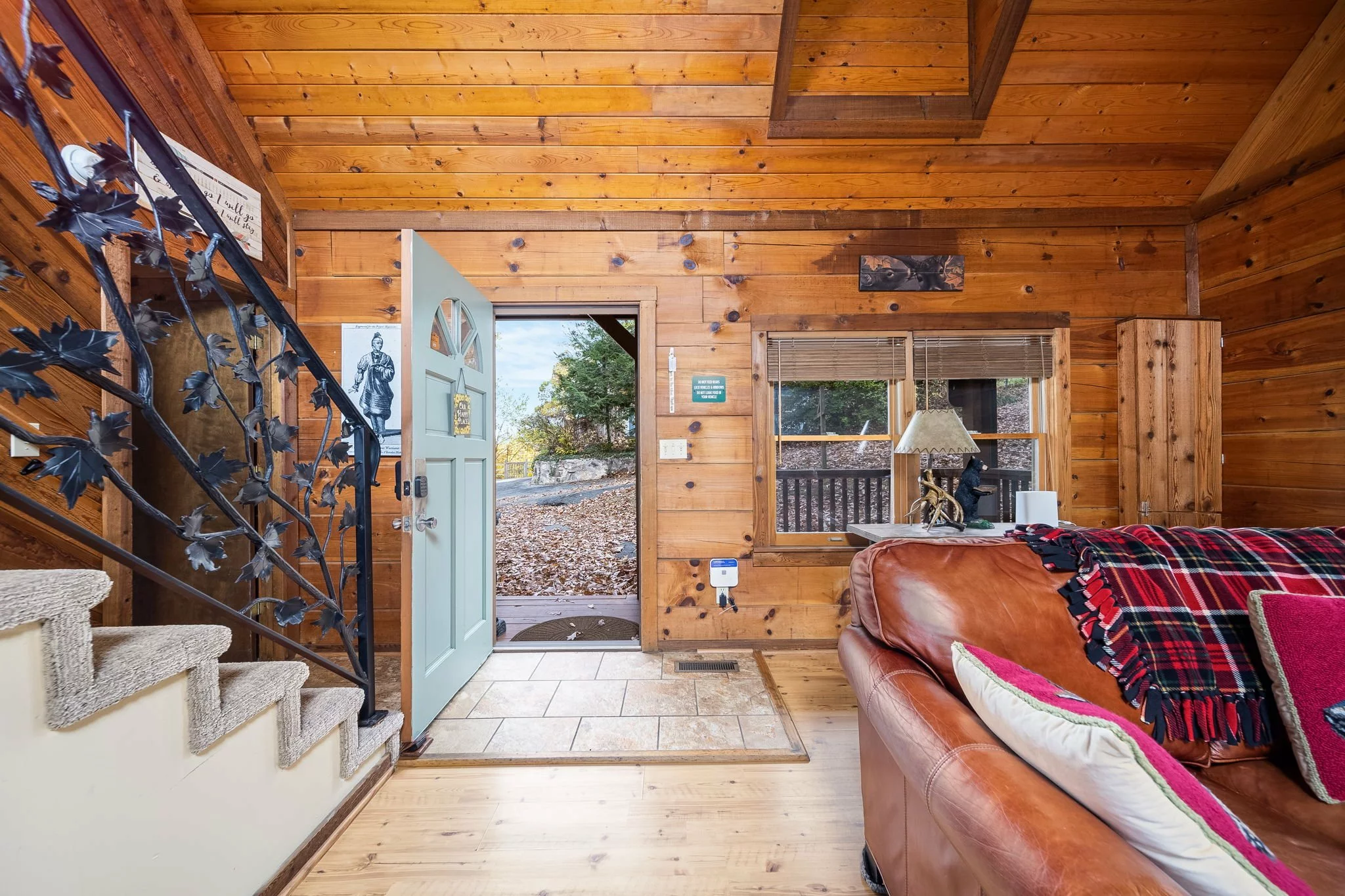 Gatlinburg Cabins - Cherokee Winds